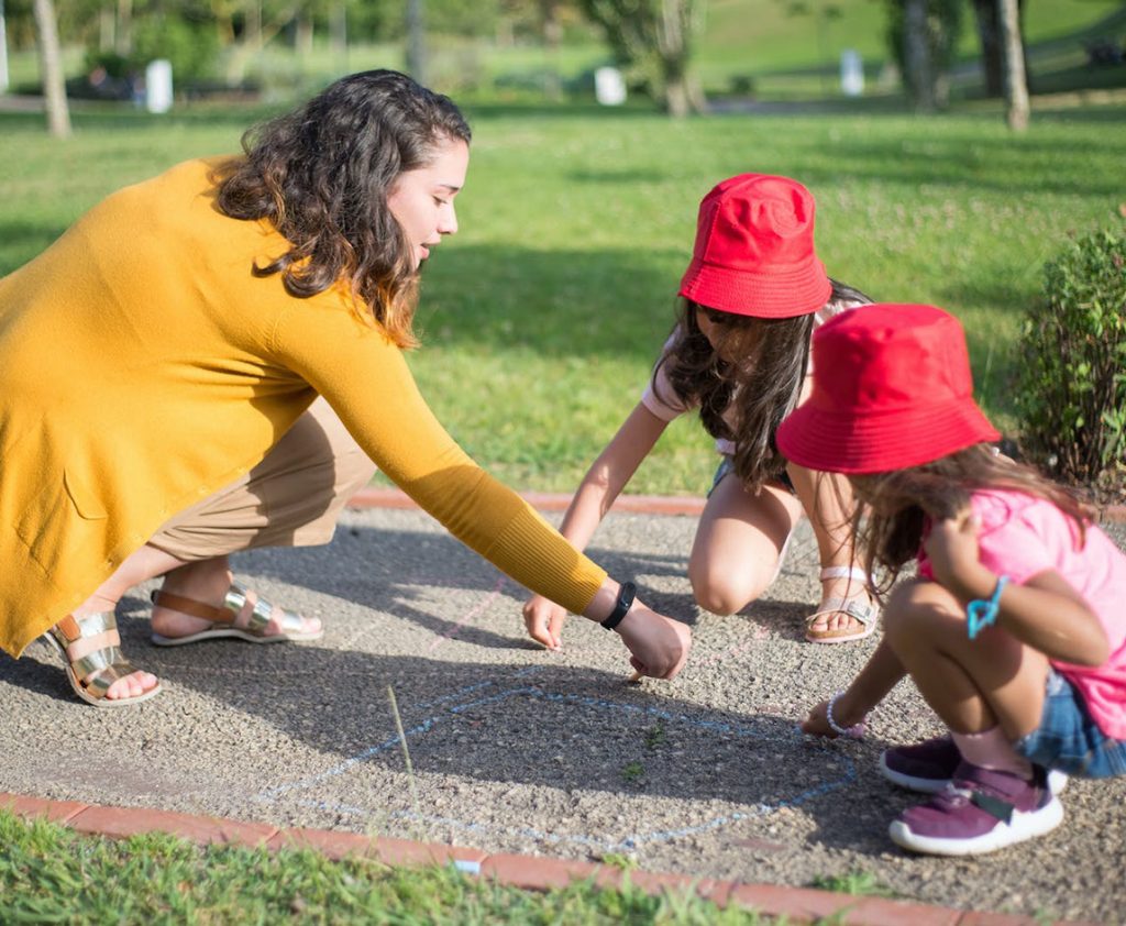 Nanny Services CT - CA - NY | Mindful Nannies Agency